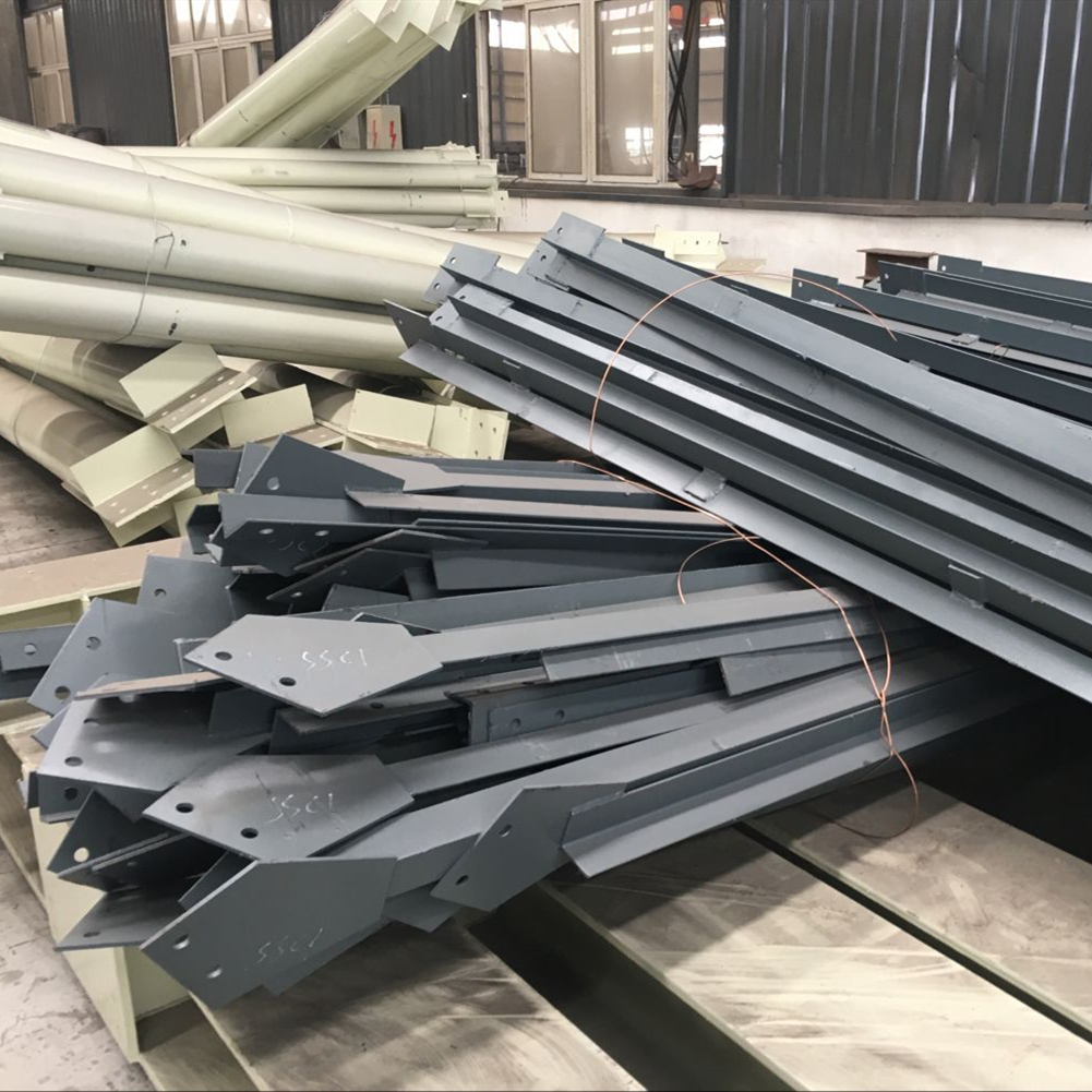 China Precision Process on Steel-Angle Bar with special welded part ...